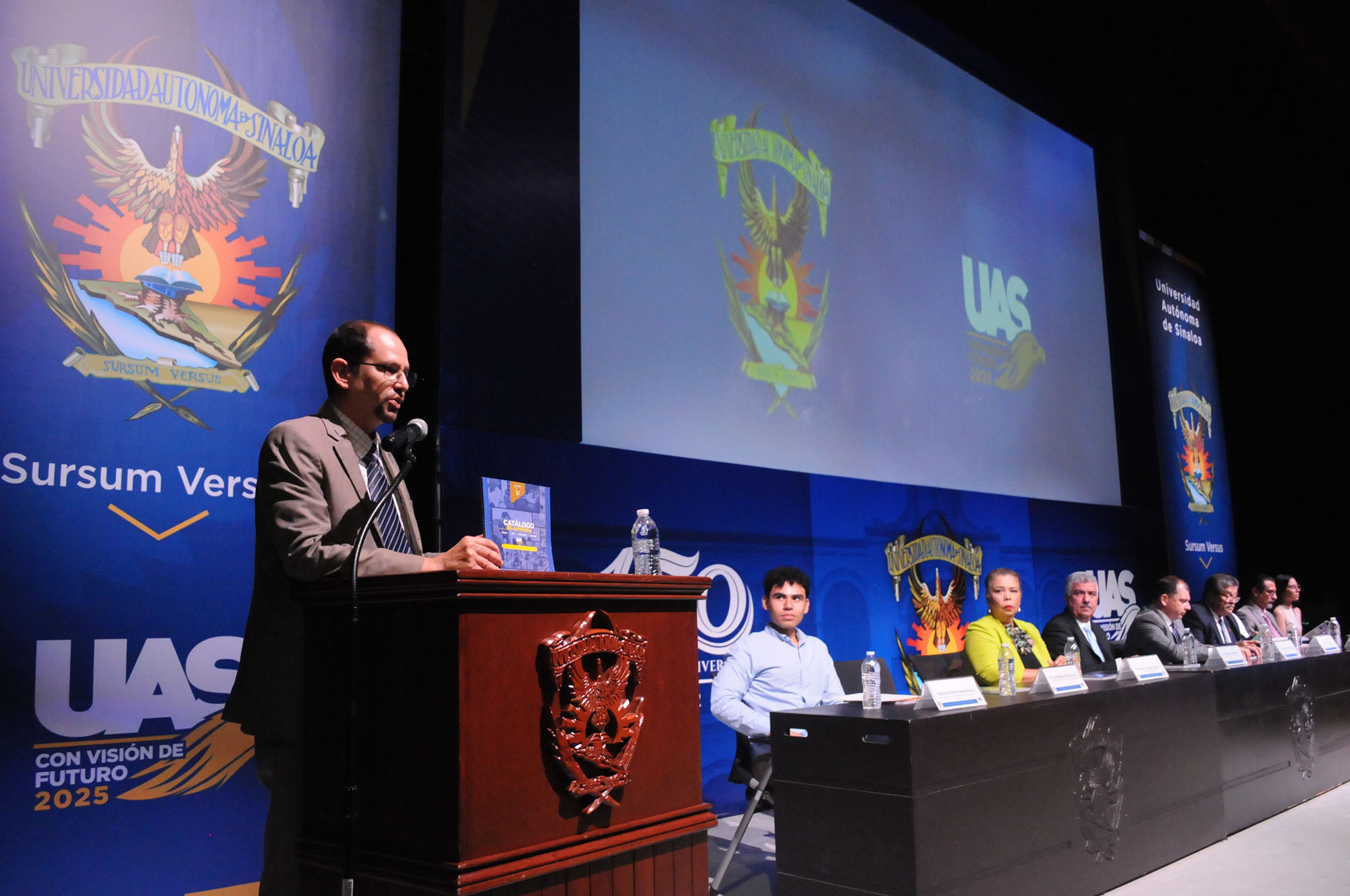 Atenta a las necesidades de la sociedad y sectores productivos, la UAS presentó su Catálogo de ...